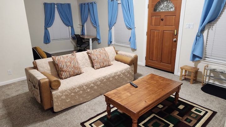 Comfortable Luxury Home In Stockton - Stockton, CA