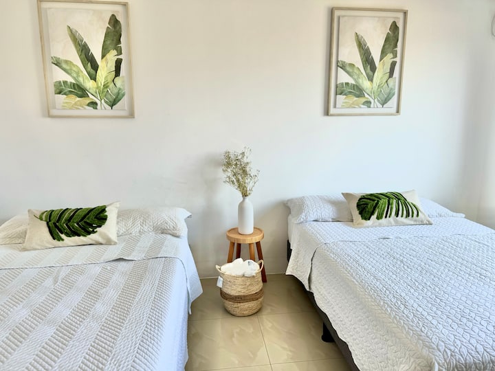 Near La Quadra. Pool. Pet Friendly - Manta