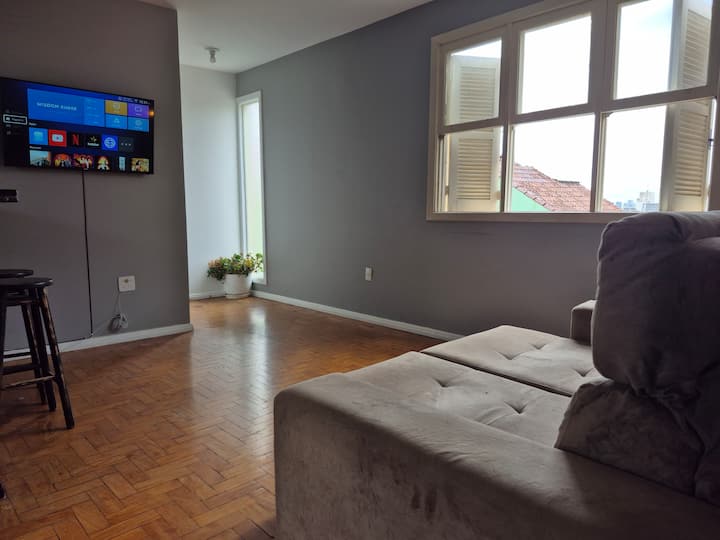 Apezão Gigante, 3 Dorm, Suíte, Ar, 2 Gar, Churrasq - Porto Alegre