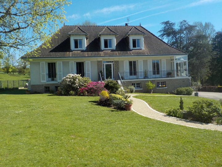 Charmant Appartement Du Petit Pont - Rochechouart