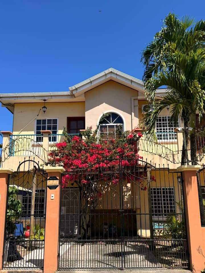 Apartamento Para Familia, Amigos Y Trabajo. - Tela