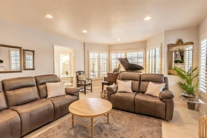 4br Family Home, Central Location, Bright & Safe - San Diego, CA