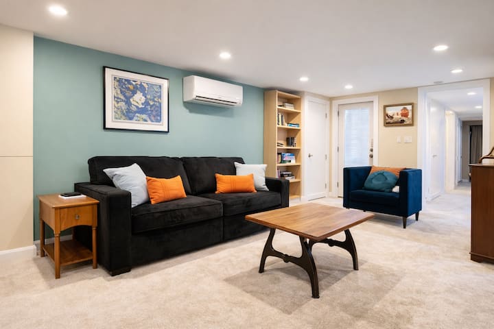 Capitol Hill Is Calling:eat, Play, Repeat!+parking - Washington, D.C.