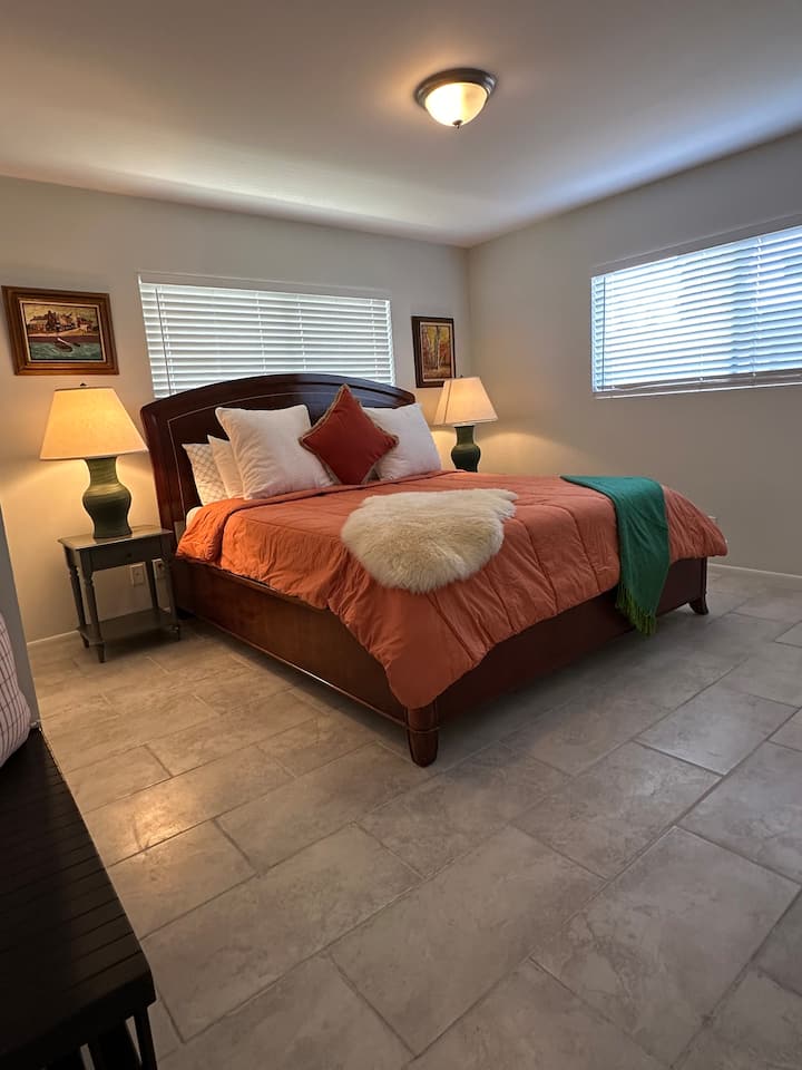 Palm Desert Oasis - Palm Desert, CA