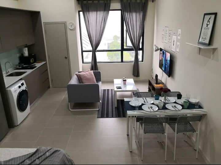 Tamarind Suites, A Beautiful Studio Unit - Cyberjaya
