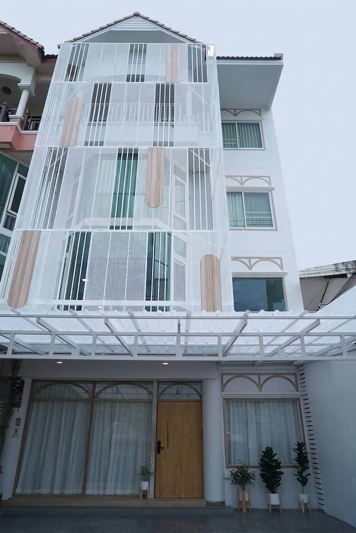 Lapin No.8 (Stay Privacy In Whole Cozy Apartment) - Chiang Mai