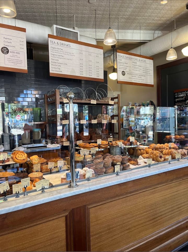 A Charming Getaway In The Heart Of Federal Hill! - Rhode Island