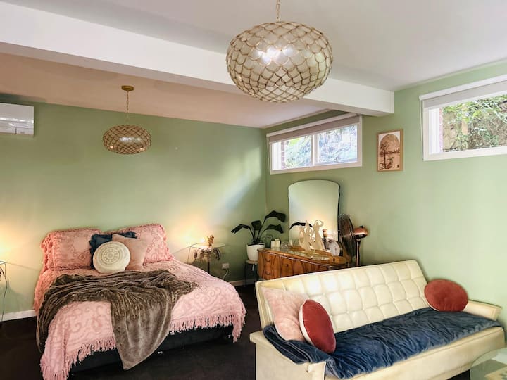 Wildflower Bnb With Outdoor Bath - Currawong Rd