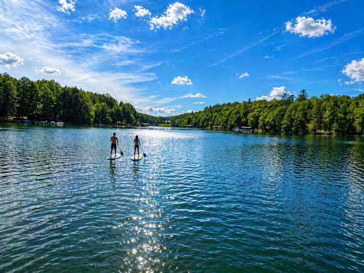 New Stunning Lake Home-dock-hot Tub-gameroom - Blairsville, GA