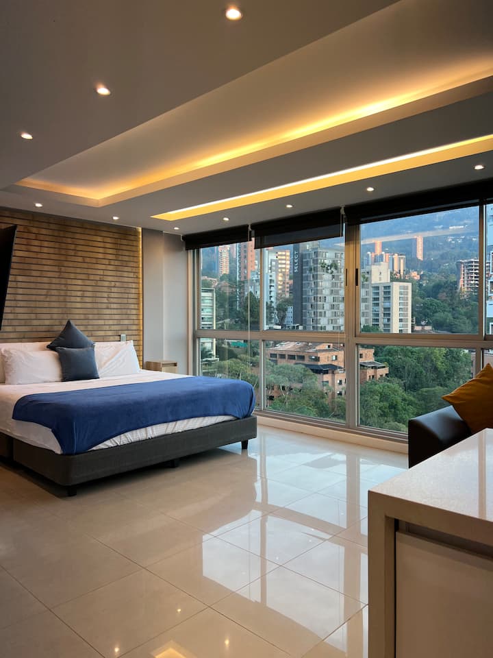 Blux 1301 3 People, 1 King Bed,1sofabed,1.5 Baths - Colombia