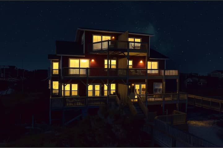 Holiday Beachfront Family Oasis | Sleeps 12 - Emerald Isle, NC