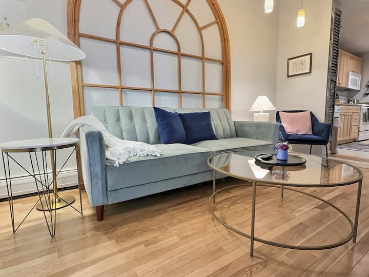 Hidden Garden Apartment In Portlands West End - Portland, ME
