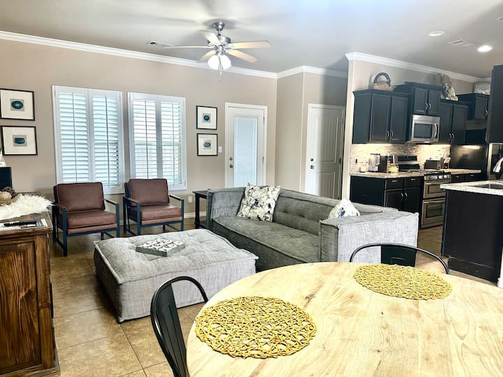 Comfortable, Quiet, Wifi Convenient 191, 3 Bd - Odessa, TX
