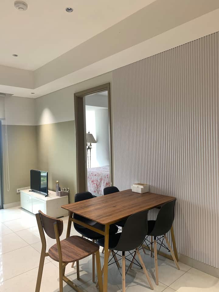 Best Value In Pik, 3br Fits 8, Goldcoast Apartment - Soekarno-Hatta Airport - Jakarta (CGK)