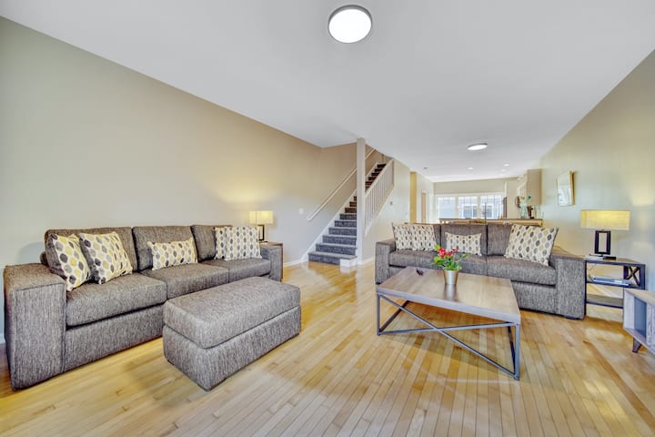 Charming 3br Townhome In Downtown Saugatuck - Saugatuck, MI