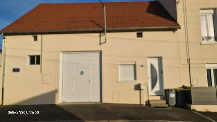 Petite Maison Coquette Dans Un Quartier Calme. - Vichy