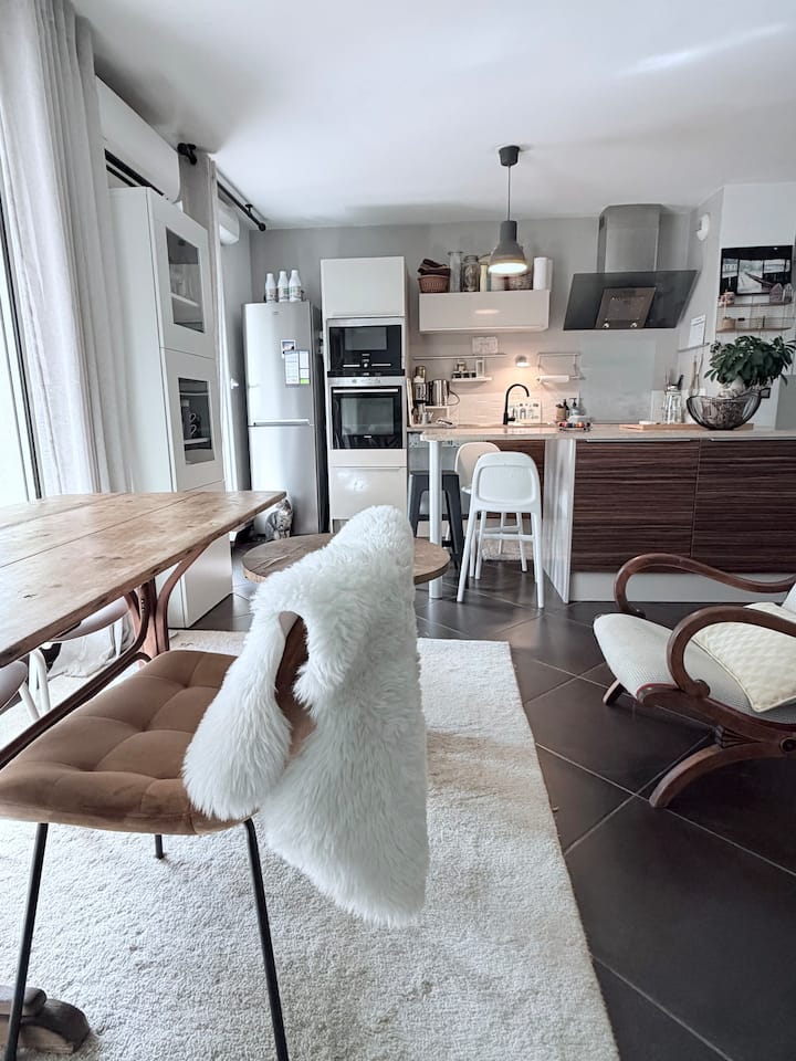 T3 Avec Parking, Terrasse, Au Calme, Proche Tram - Allauch