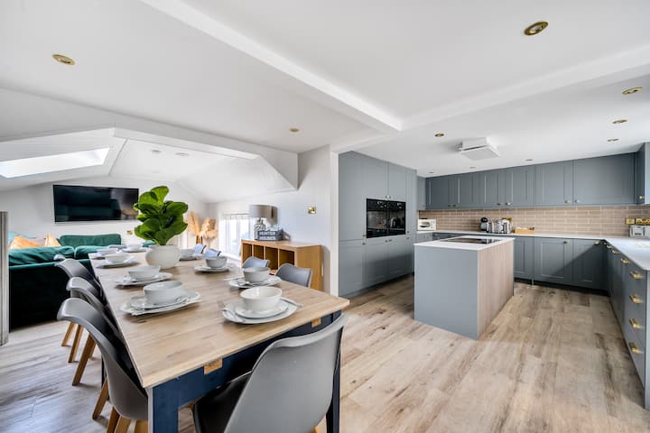 Seaside Luxe: 7 En-suite In The Heart Of St Ives - Carbis Bay