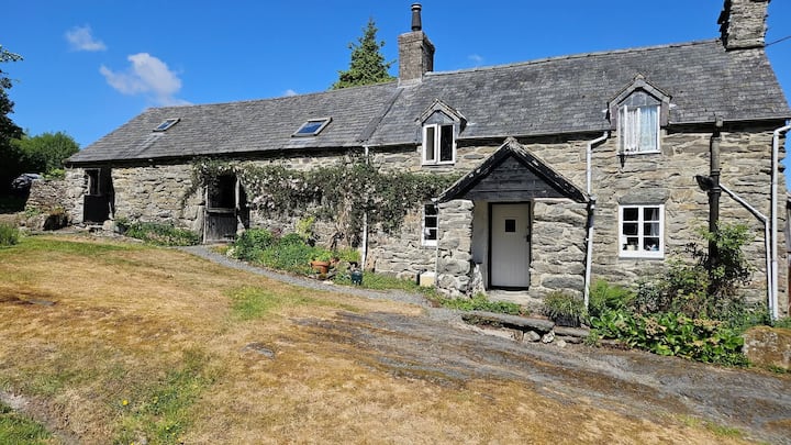 Ffridd Y Foel - One King Bed Or Two Single Beds - Bala