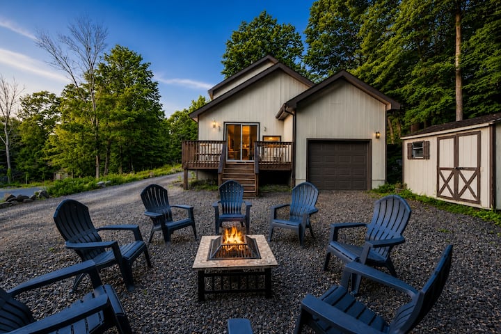 The Up Cabin Is The Place To Be In The Hideout - Waymart, PA
