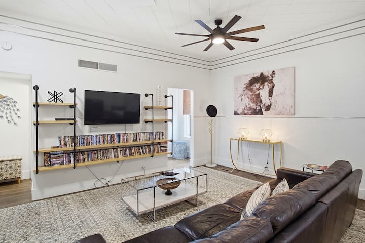 Historic 1902 Loft | Sleeps 7 | Black Hills - Hot Springs, SD