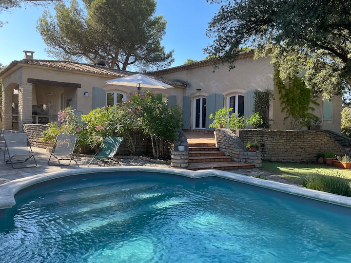 Grande Villa Familiale Dans Un Quartier Privilégié - Cavaillon