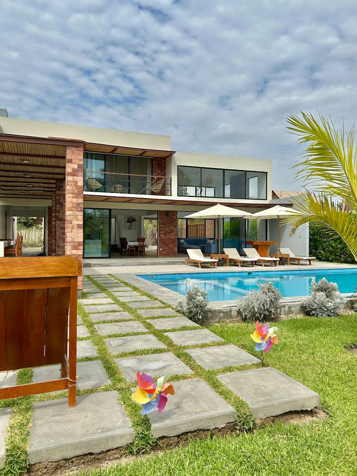 Moderna Casa De Campo En El Carmen-chincha - ペルー