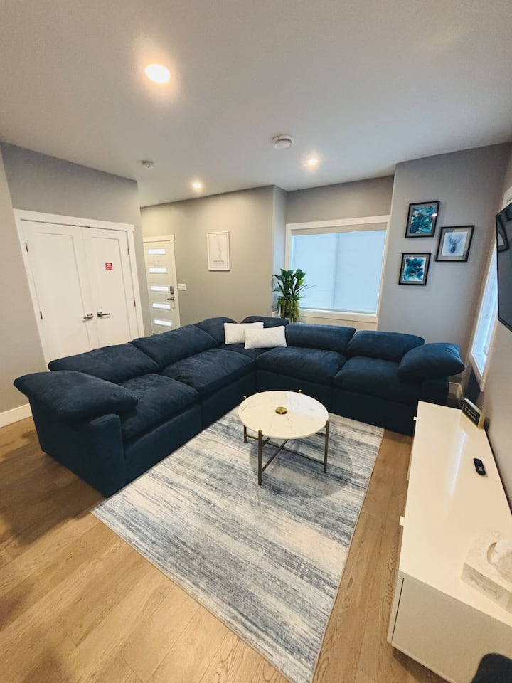 A Modern Oasis- Entire Home By Lake Okanagan! - Penticton