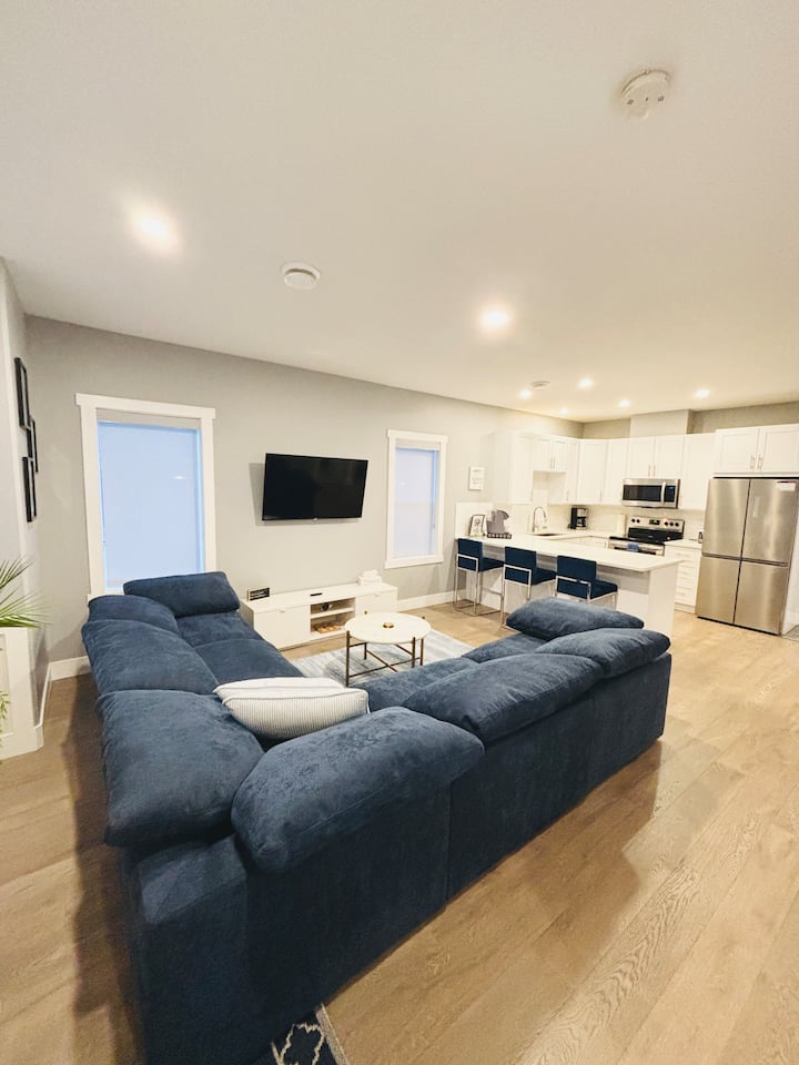 A Modern Oasis- Entire Home By Lake Okanagan! - Penticton