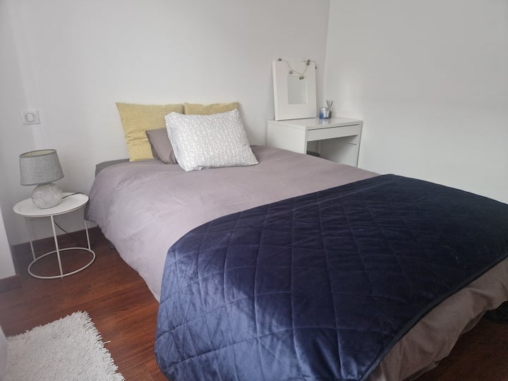 Acogedora Y Luminosa Habitación En El Campo - Cruseilles