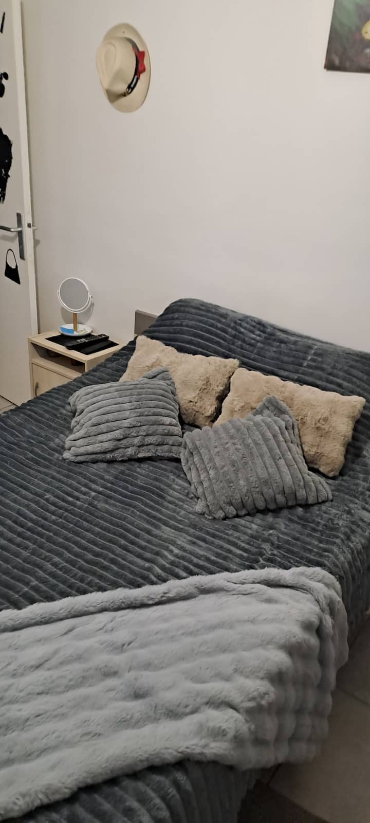 Chambre Cosy.avec Pti Déjeuner
Centre St Priest. - Saint-Priest