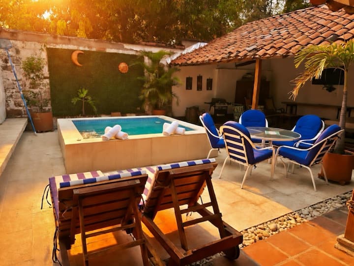 Casa Colonial Con Piscina En Santa Fe De Antioquia - Santa Fe de Antioquia