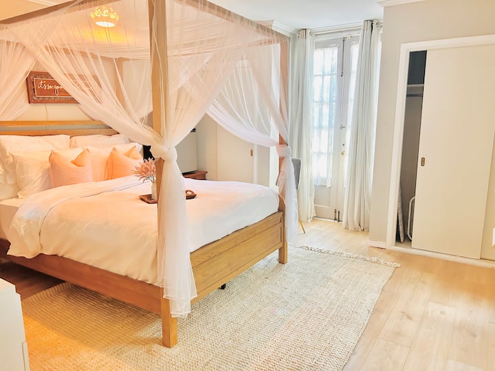 Enchanted Cottage With A Secret Garden - Abilene, TX