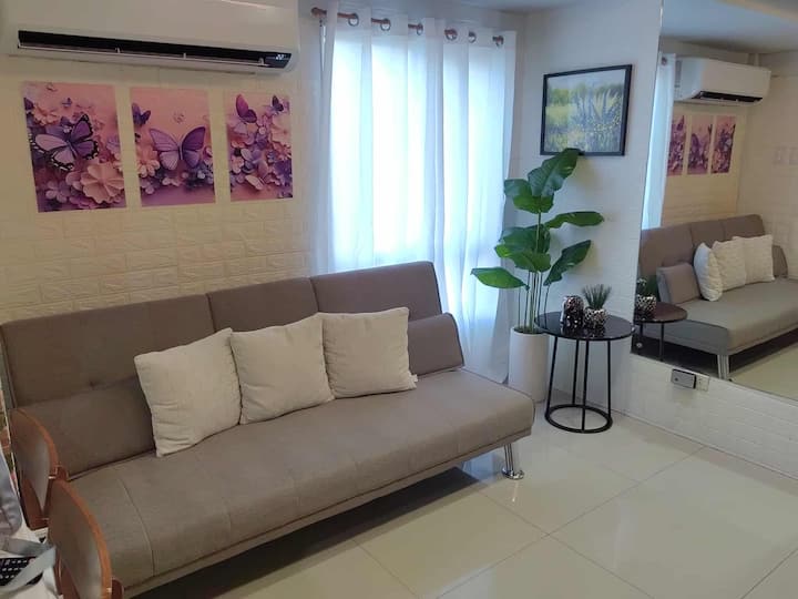 Comfort & Space In Bgc – 1br + Spare Room - Taguig