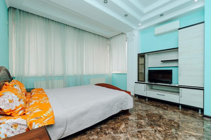 City Center 1-bedroom Apartment - 키시나우