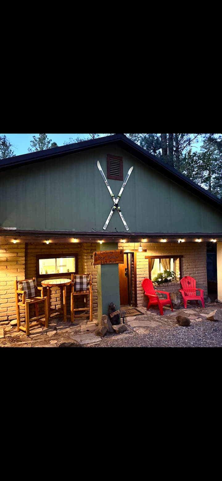 Cozy Bear Cabin/modern Retreat/large Fenced Yard! - Ruidoso, NM