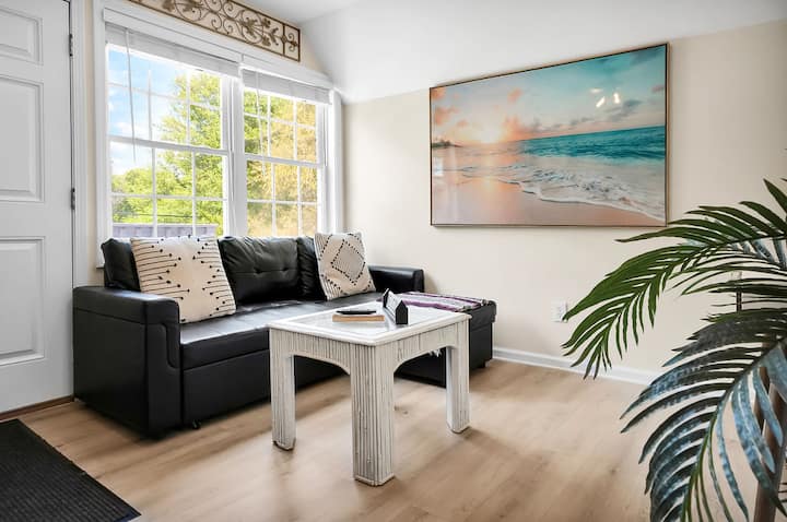 Casablanca Retreat • Walk To Beach • Pet Friendly - Bald Head Island, NC