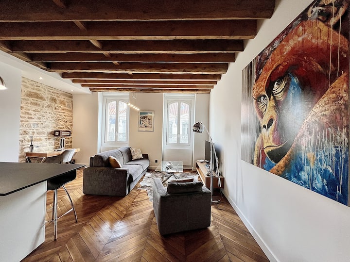 Halte Ressourçante, Lumineuse Et Design. Jacobins - Lyon