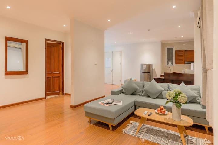 Wecozy - Two-bedroom Apartment-24/7 Food Street - Hanoi