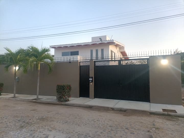 Casa Tortuga Bungalow-guest-suite# 2 (King Bed) - La Peñita de Jaltemba