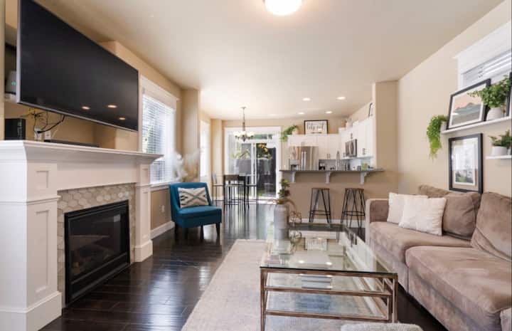 Patio W/ Fire Pit Home 10min To Dt Has It All! - Portland, OR
