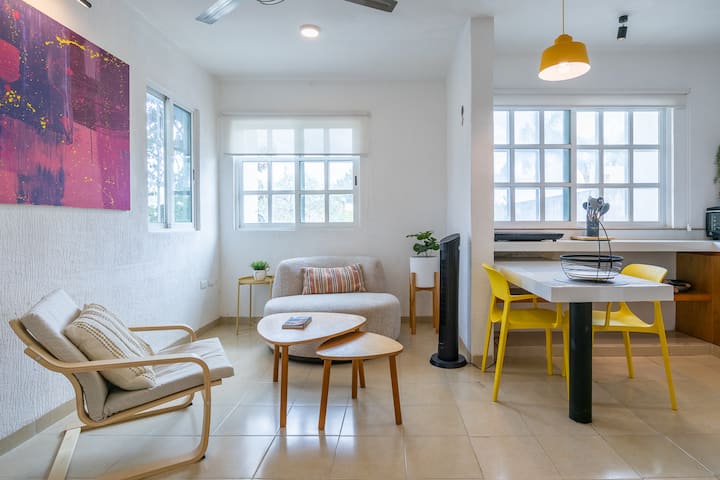 Pool-king Bed- Parking- Washer&dryer-terrace. - Mérida