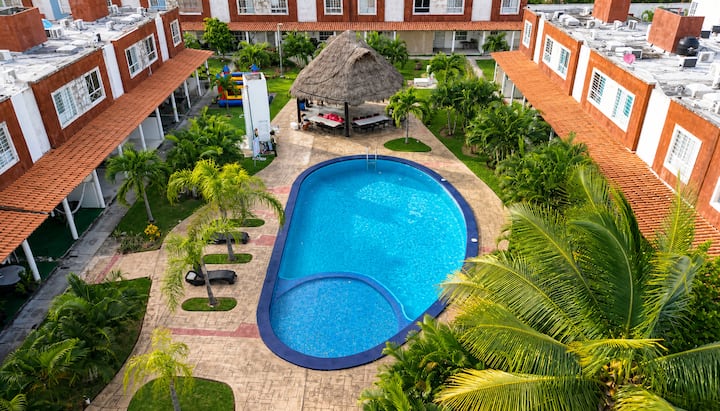 Cancun Awaits You: Comfortable And Family Home - Cancún