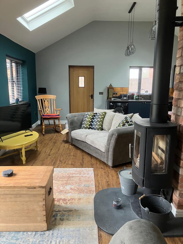 Otters Rest - Farmstay - Canal Side-woodburner - Worcester