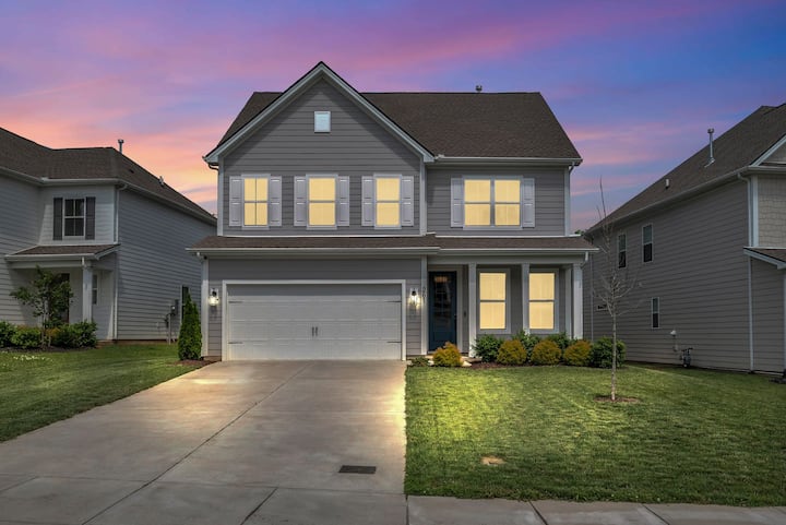 Home Away From Home - Smyrna, TN