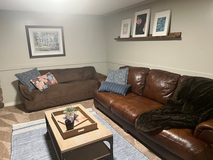 Debs Cozy Den - Sandy, UT