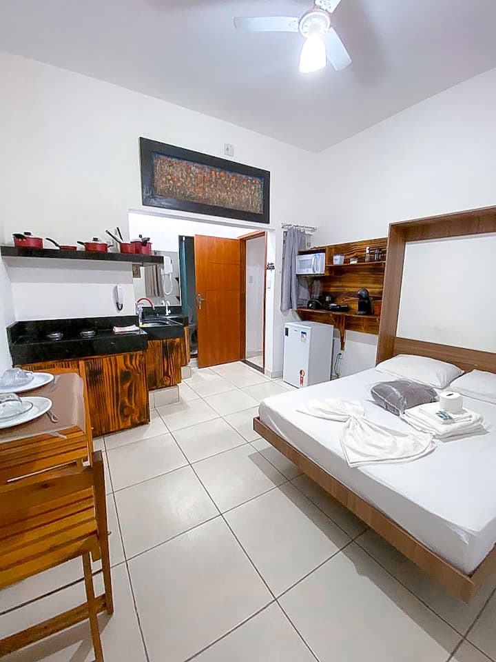 Suíte Climatizada No Centro De Caratinga - Kitnet - Caratinga