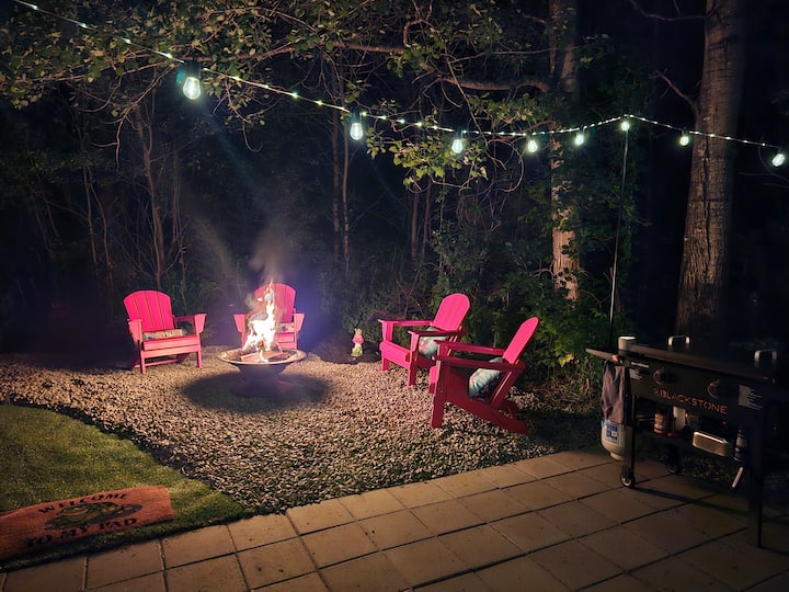 White Mtn Retreat | Fire Pit-near Santa's Village - Ferris Wheel, Jefferson