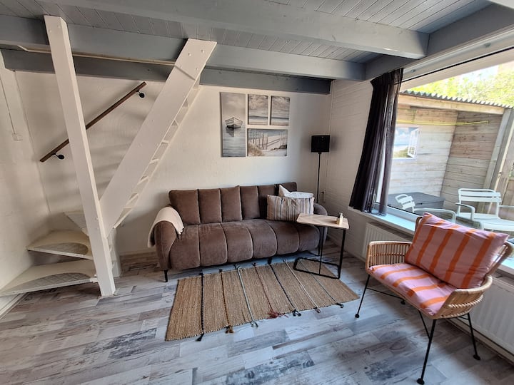 Vacation Home "Vier Seizoenen" Near Beach And Dune! - Heiloo