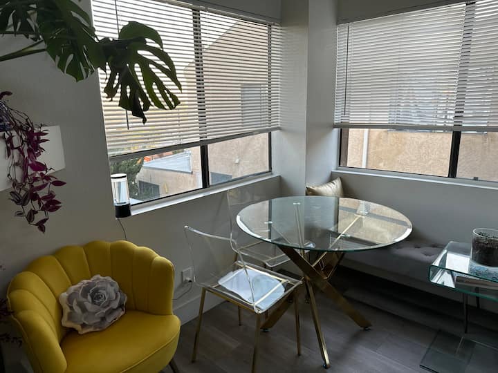 Beautiful Room By Usd - San Diego, CA
